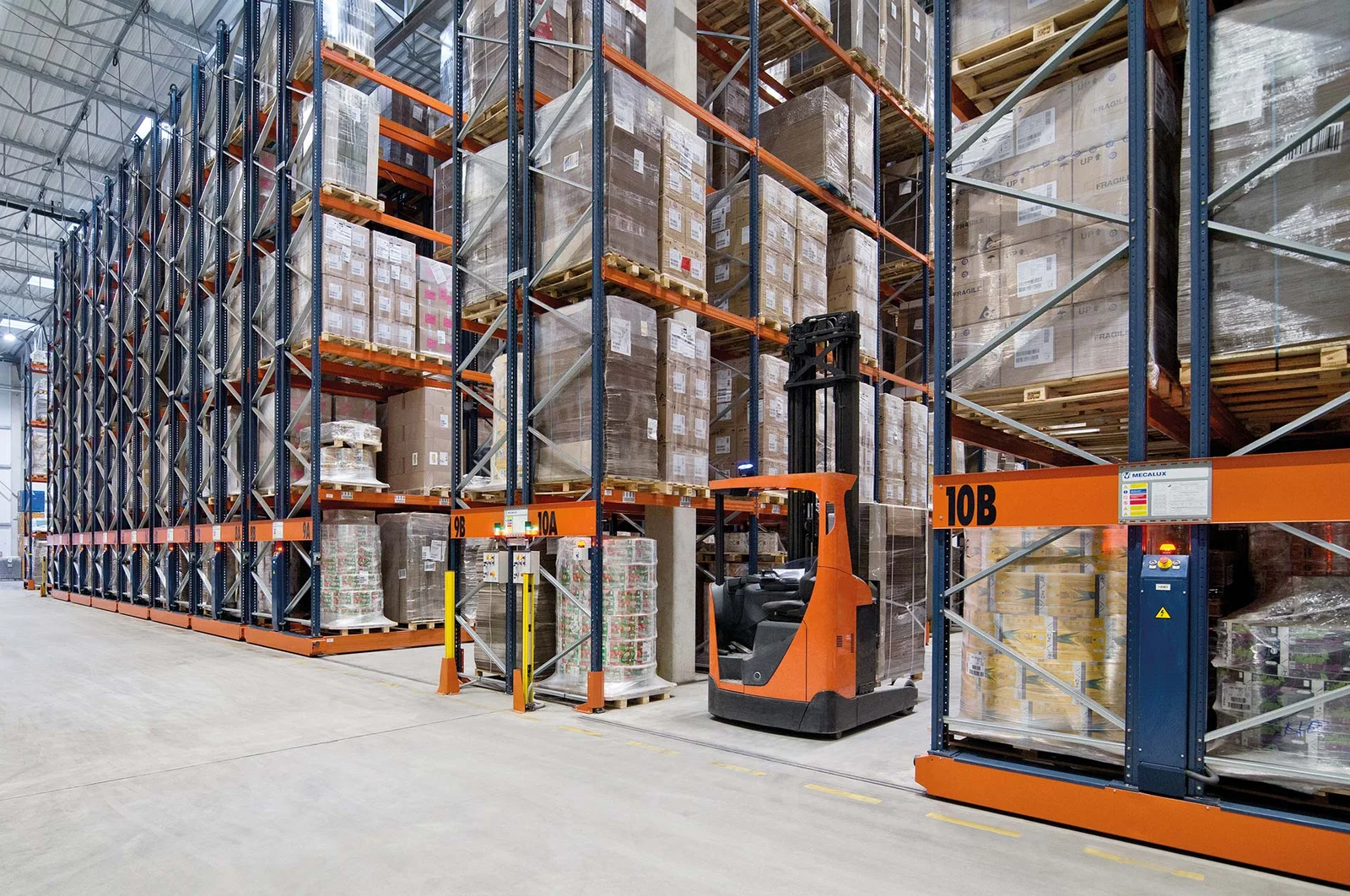 Industrial Racking Solutions: Maximize Efficiency & Storage