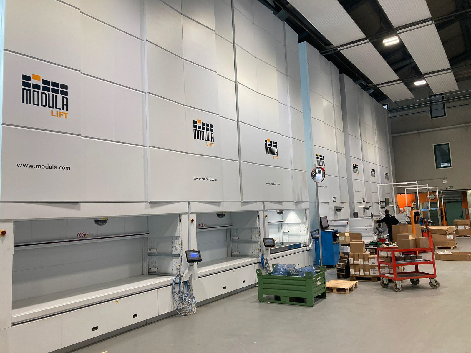 Automated Vertical Lift Modules (VLMs) | Modula- Bradford Systems